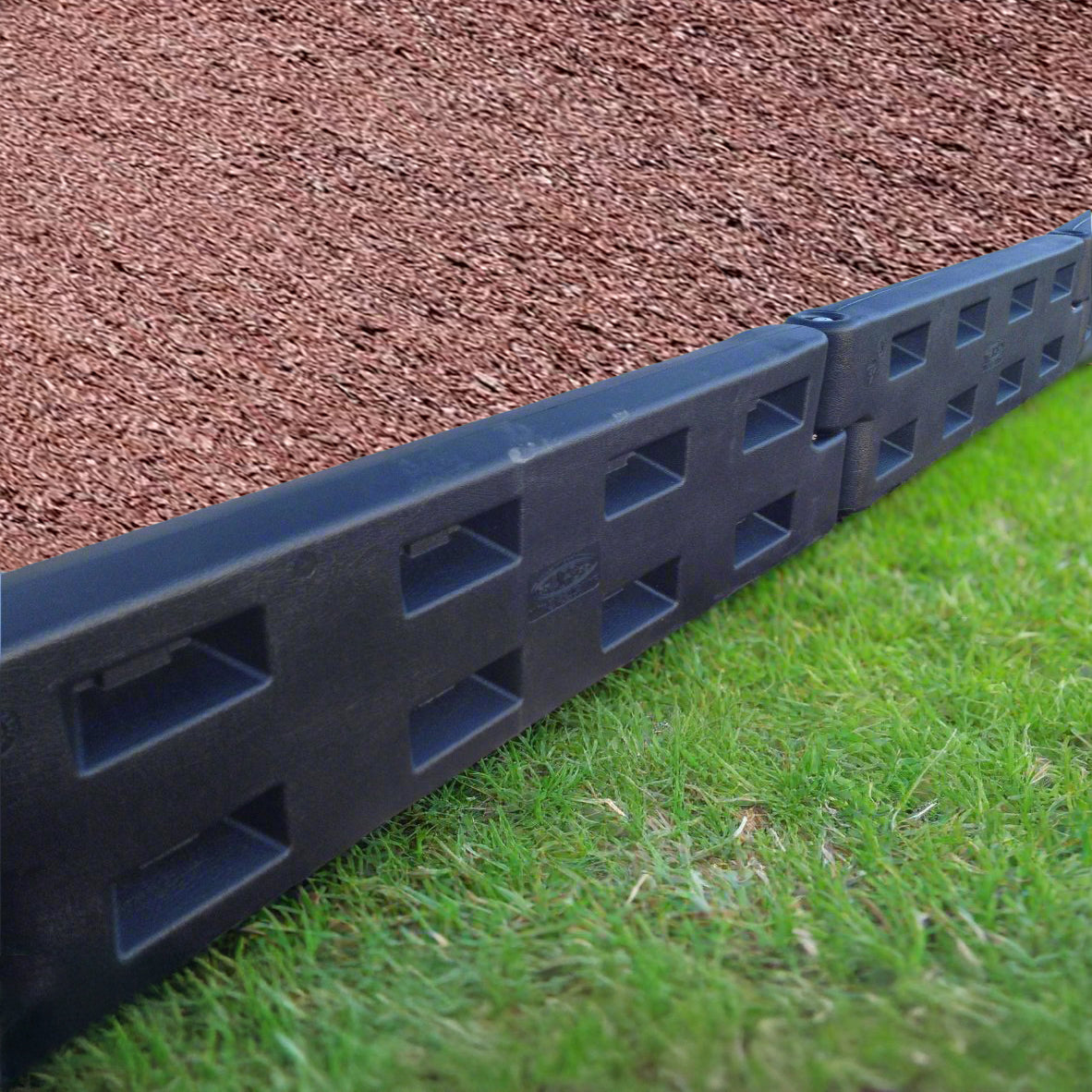 Border & Play Surface
